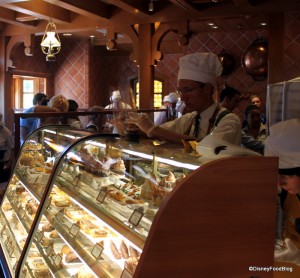 First Look! Epcot's New Karamell-Küche | the disney food blog