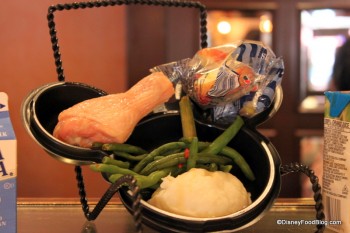 Review: Disneyland's Plaza Inn (Fried Chicken!) | the disney food blog