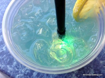 Review: "The Force" and "The Dark Side" Specialty Beverages at Disney ...