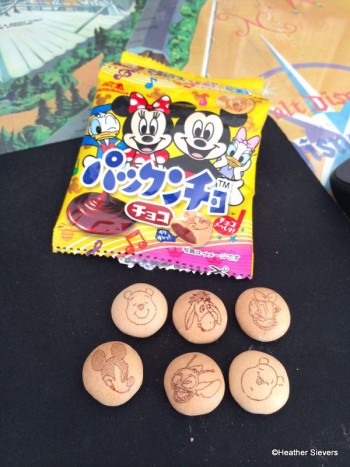 Dining in TOKYO Disneyland: Pre-Packaged Souvenir Snacks | the disney ...