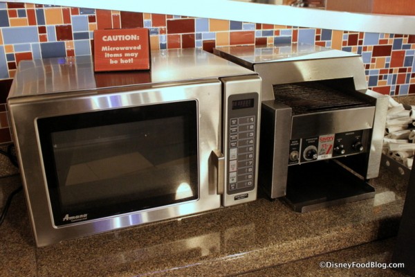 Review: Dinner at the Contempo Cafe in Disney's Contemporary Resort ...