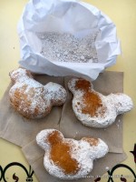 Review: Butterscotch Mickey Beignets in Disneyland for Halloween Time ...