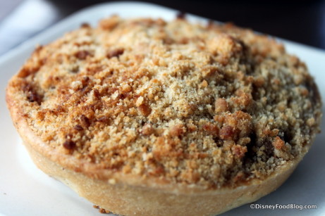 Dear Disney, Please Give Us More TINY PIES! | the disney food blog