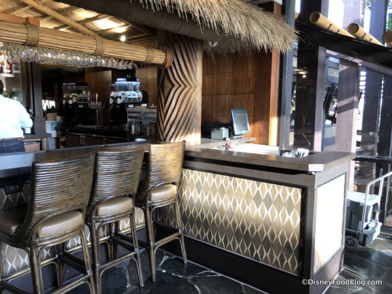 First Look! Tambu Lounge Reopens in Disney World's Polynesian Village ...