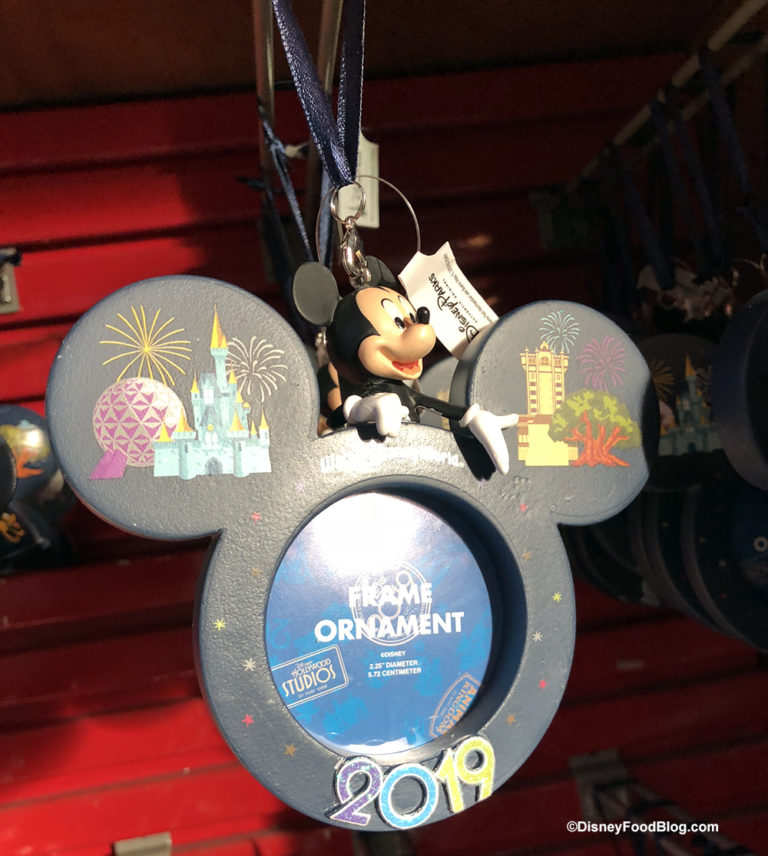 Got Disney Photos on Your Phone? Here Are 9 Ways to Turn Them Into Art ...
