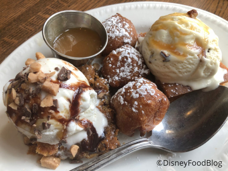 Review: Menu Updates and More At Magic Kingdom's Liberty Tree Tavern ...