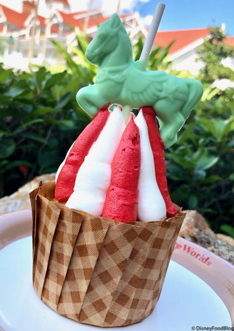 New Carousel Cupcake Takes a Spin at Disney World's Grand Floridian ...
