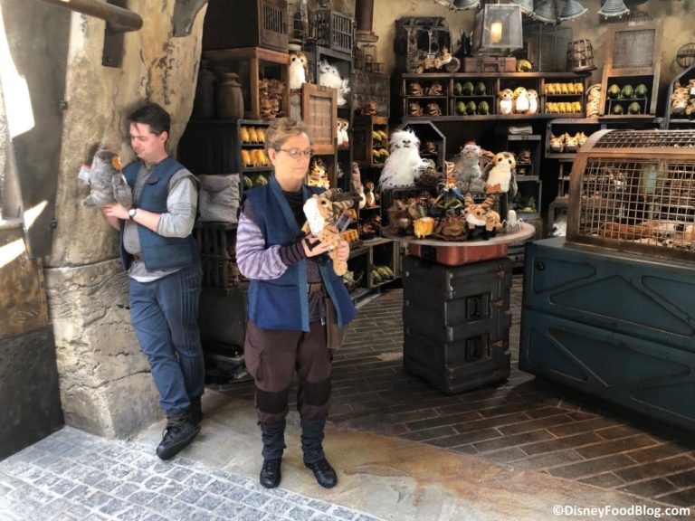 See All the Creatures and Critters at the Creature Stall in Star Wars ...