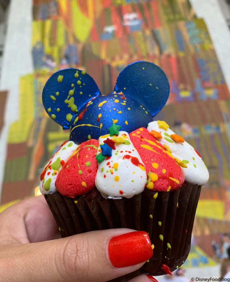 Review: Mickey Firecracker Cupcake at Disney World's Contempo Cafe ...