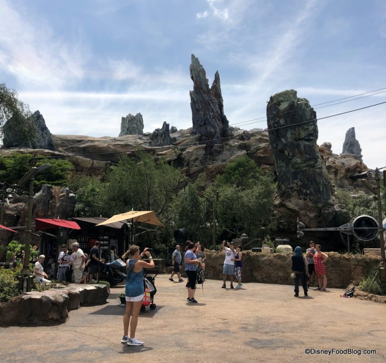 Get Ready Galactic Travelers! Disney's Star Wars Galaxy's Edge ...