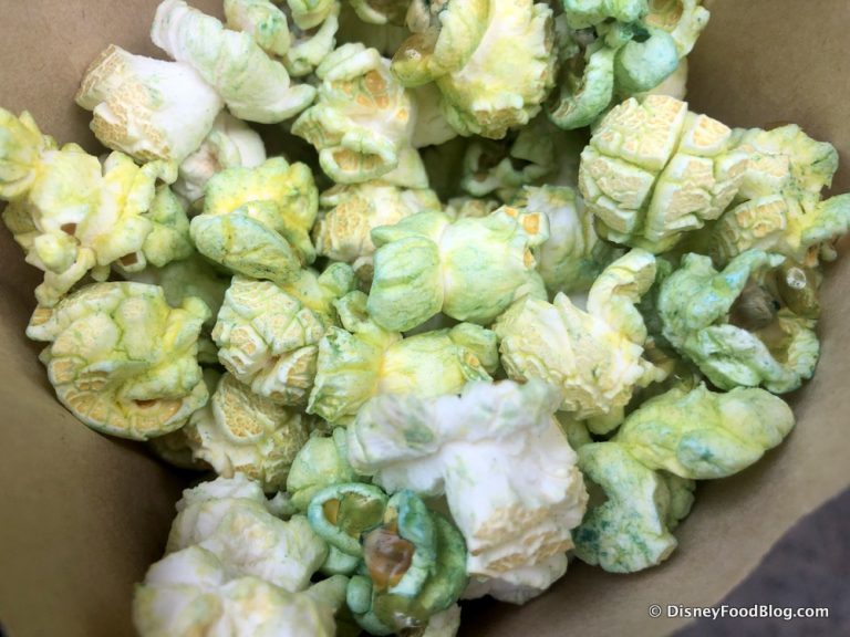 IT'S GREEN! New Galaxy Green Popcorn at Kat Saka's Kettle in Disney ...
