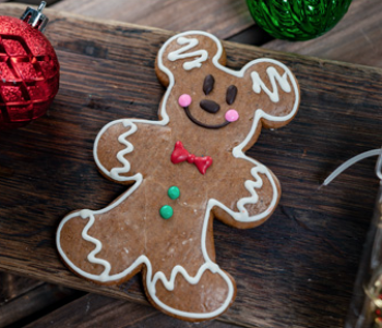 Where To Find Mickey Mouse Gingerbread Man Cookies in Disney World (and ...