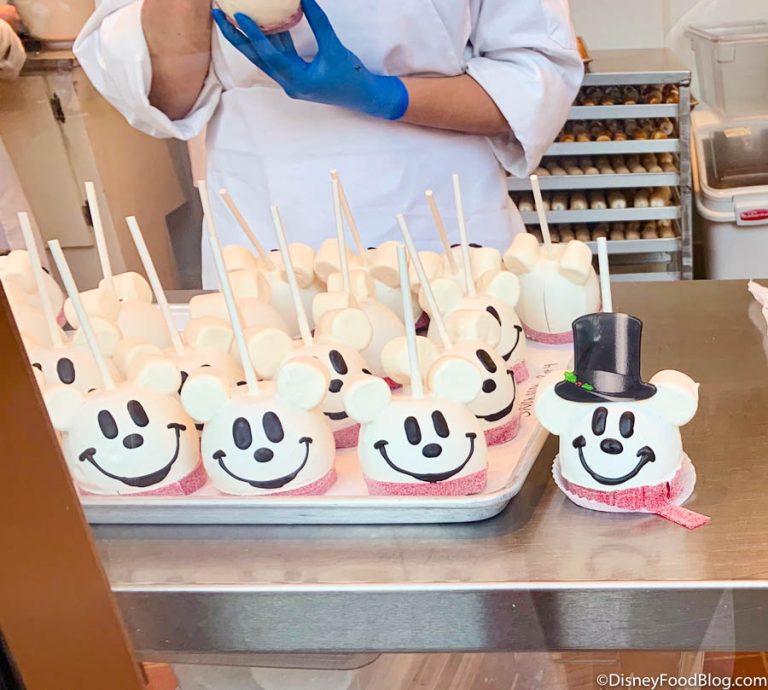 Cutest Caramel Apple in the World ALERT! Meet the Mickey Snowman Apple ...