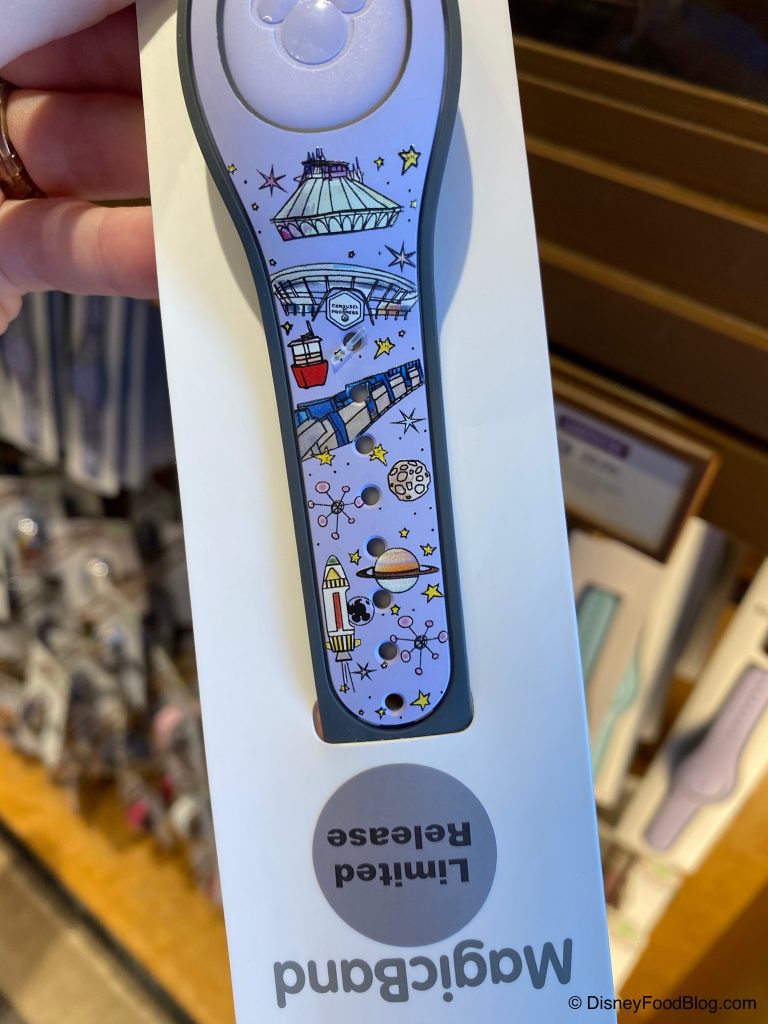 What's "Old" is NEW Again! Check Out These Vintage-Themed MagicBands ...