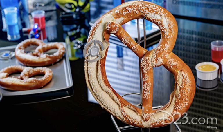 These New Danielle Nicole x Marvel Food-Themed Bags Are a TREAT! | the ...