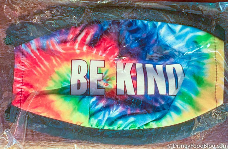 Photos! We Found TONS of New Face Masks in Disney's Animal Kingdom ...