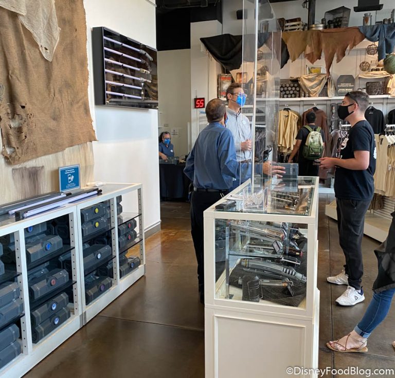 Check Out the BRAND NEW Star Wars Trading Post Store in Disneyland's ...