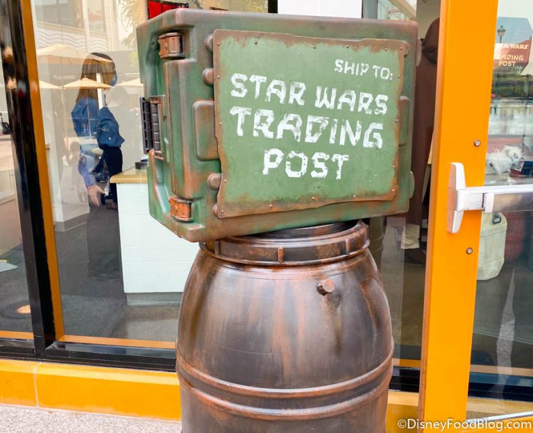Check Out the BRAND NEW Star Wars Trading Post Store in Disneyland’s ...