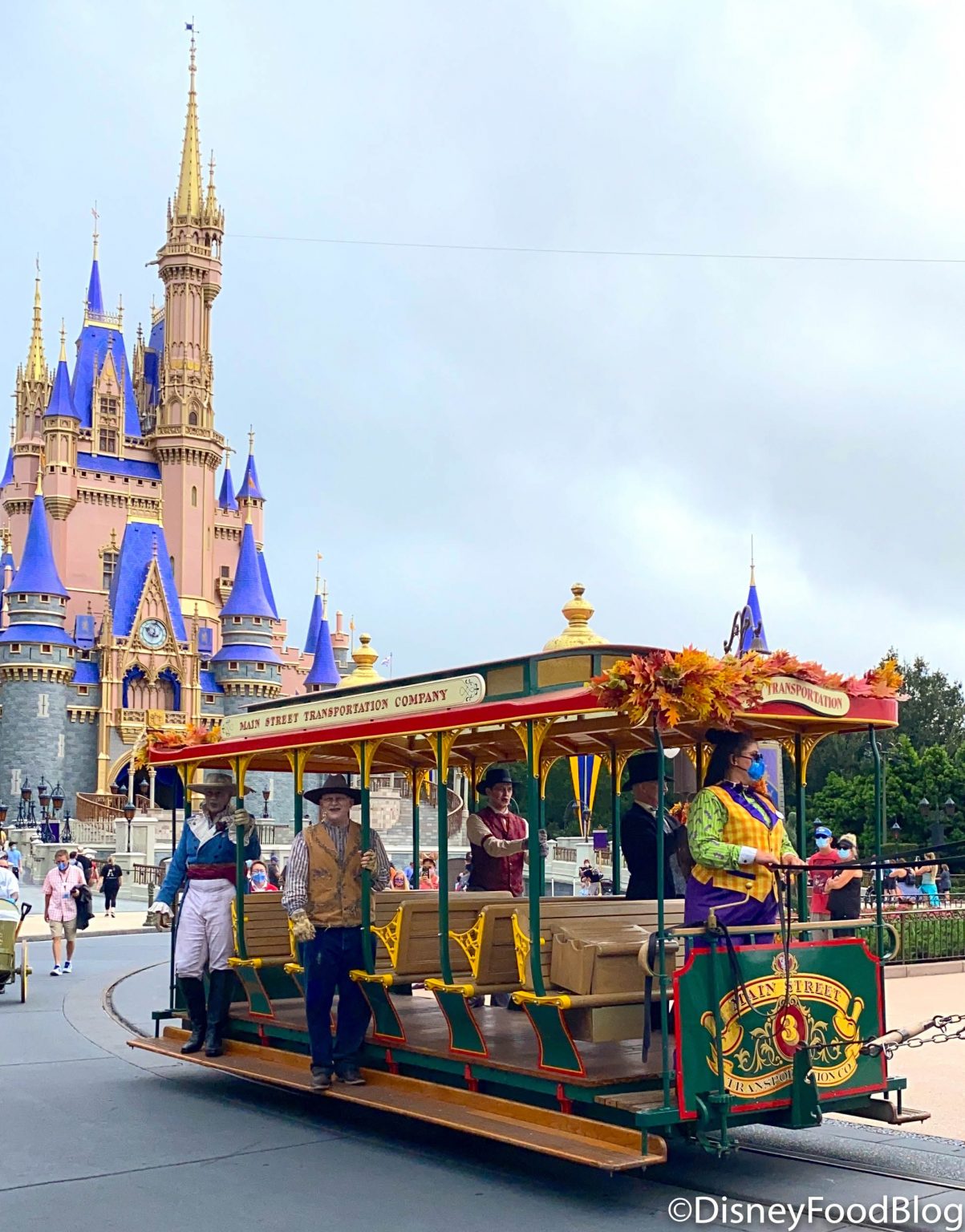 PHOTOS and VIDEO: The Dapper Dans Are BACK in Disney World’s Magic ...