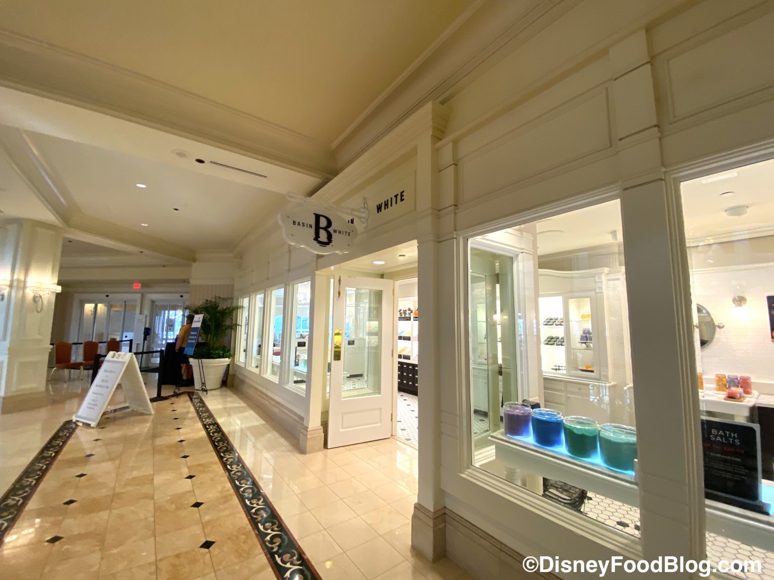 PHOTOS! Disney World's Grand Floridian Resort Has Officially Reopened ...
