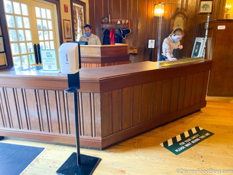REVIEW! We KEEP. COMING. BACK. To Liberty Tree Tavern in Disney World ...