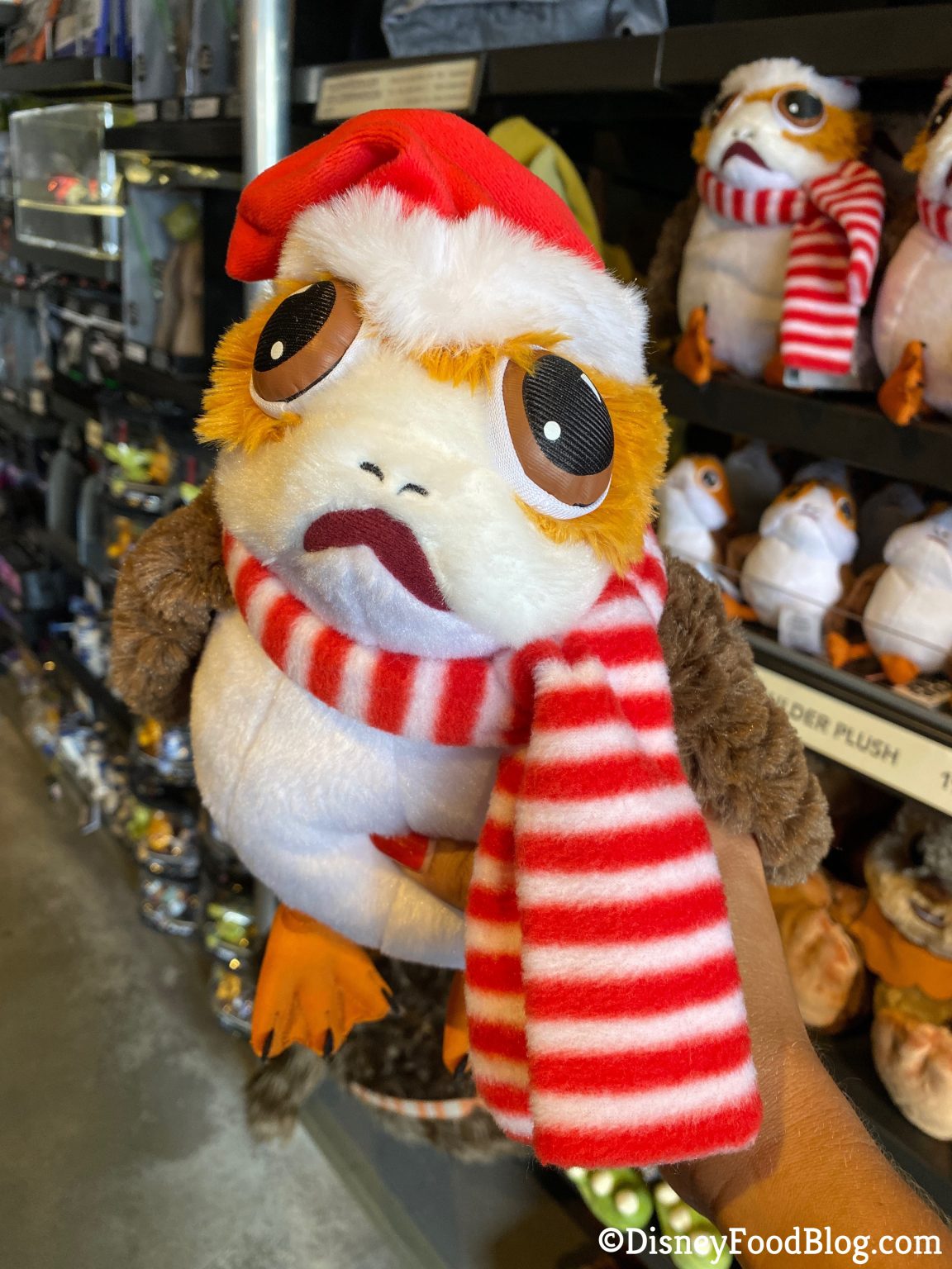 Get In the Holiday Spirit with These NEW Festive Porgs in Disney World ...