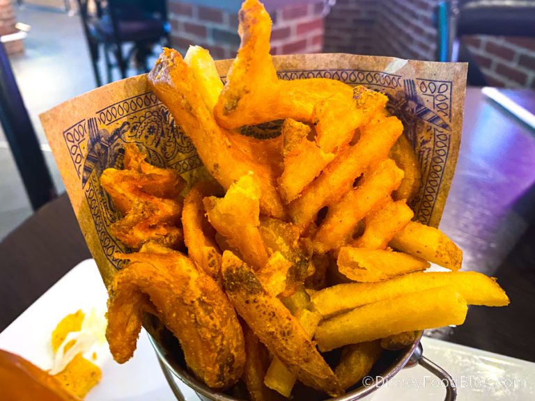 Review: We Keep Trying to Fall In Love With Planet Hollywood in Disney ...