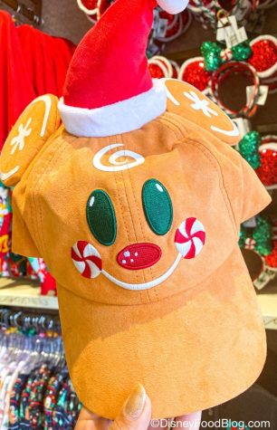 PHOTOS: This New Holiday Hat at Disney World Looks Sweet Enough to Eat ...