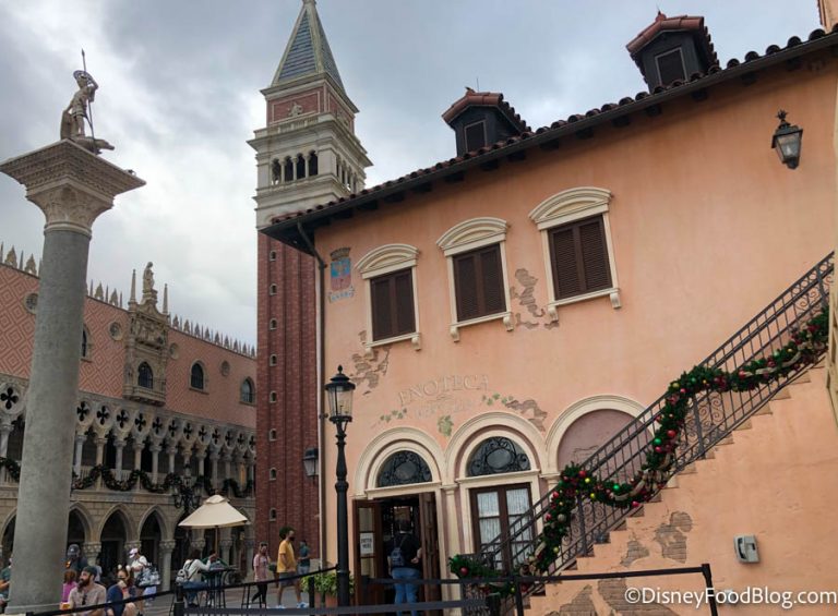 There's a New Italy Pavilion Dooney & Bourke MagicBand in Disney World ...