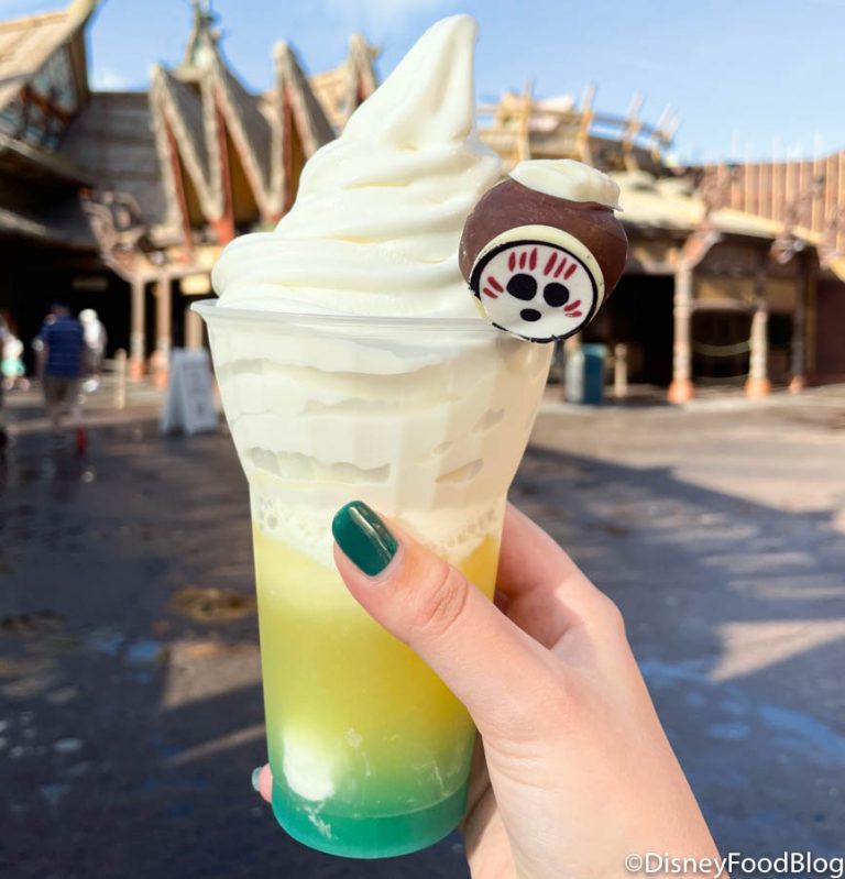The Moana-Themed Kakamora Float Is BACK in Disney World! - Disney by Mark