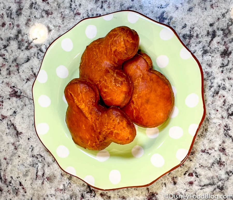 VIDEO: Step-By-Step DFB Mickey Beignet Tutorial | the disney food blog