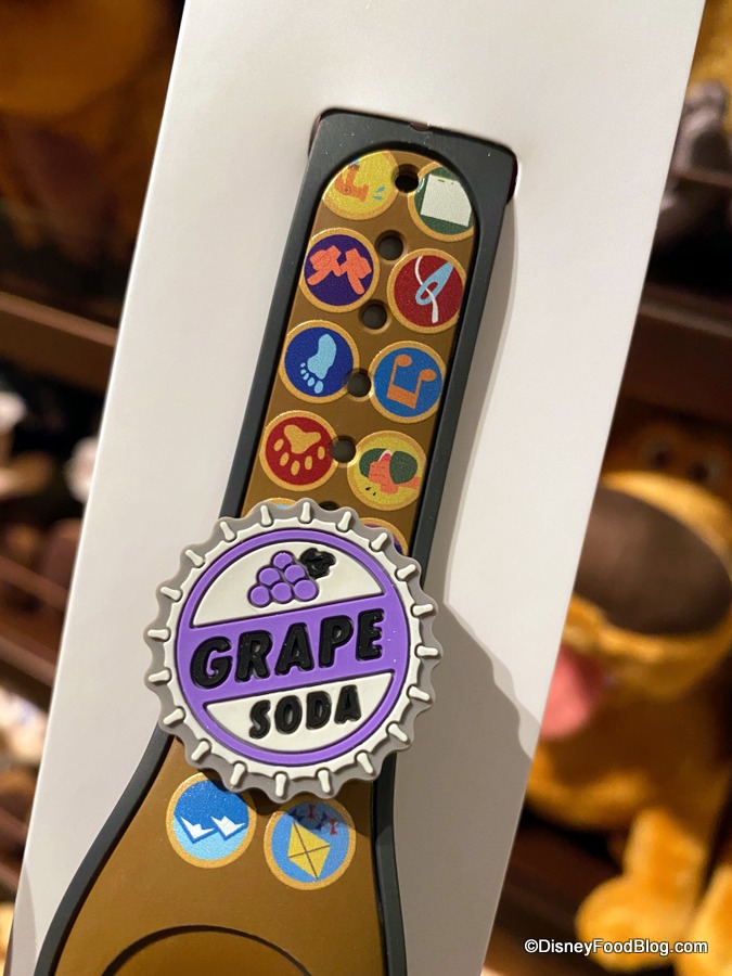 Wilderness Explorers! Check Out the New UP MagicBand in Disney World ...