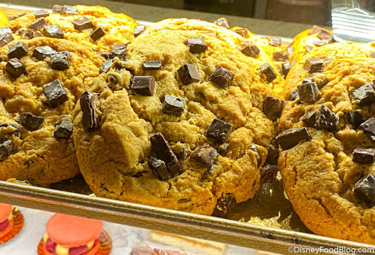 21 Reviews From EPCOT's MOST BELOVED Bakery — Les Halles Boulangerie ...