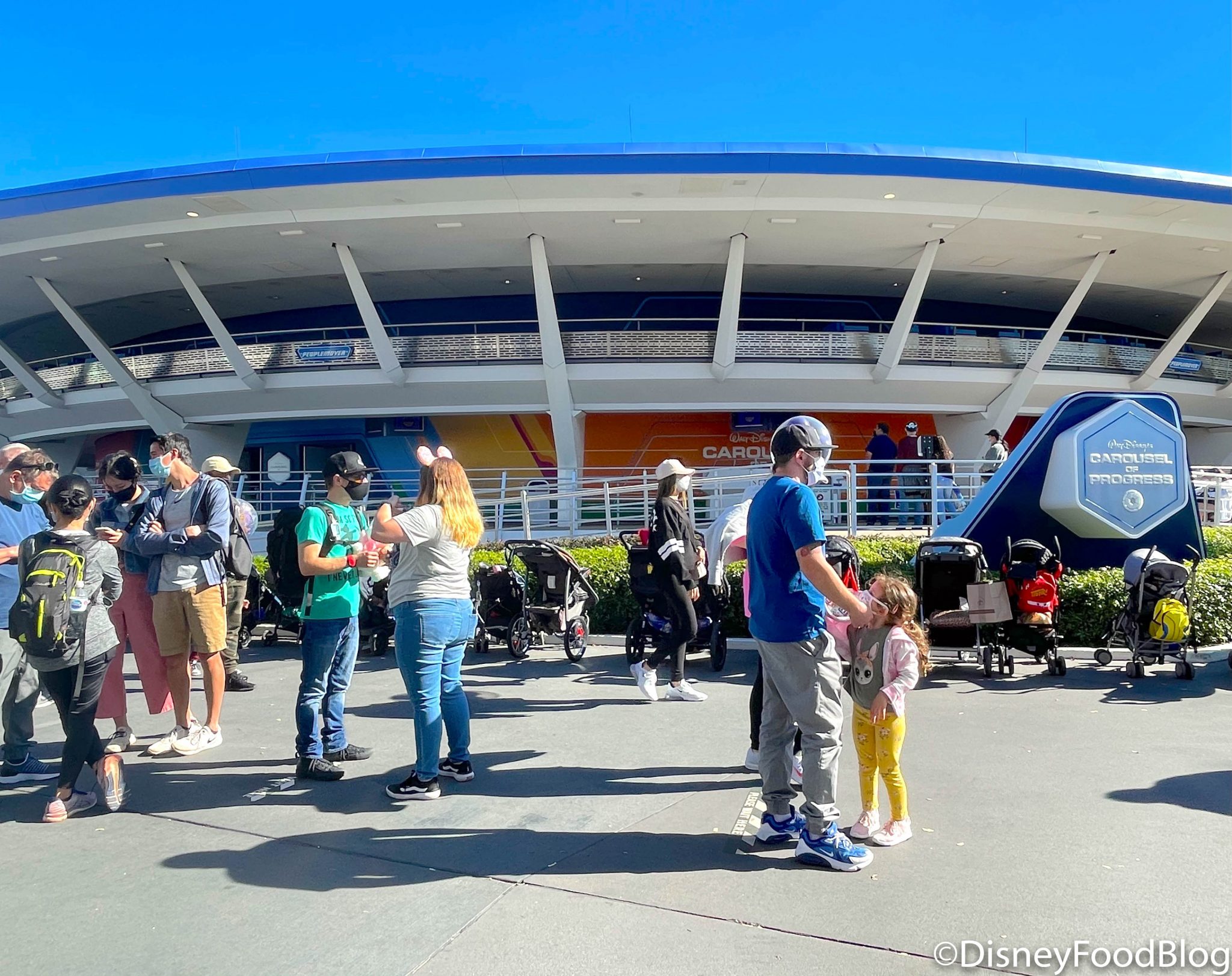Have You Seen THIS Disney World Attraction With a Line Before? | the ...