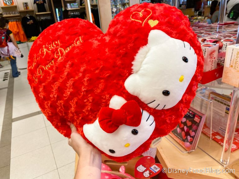 What's New at EPCOT: New Leggings & Jerseys, Hello Kitty Valentine's ...