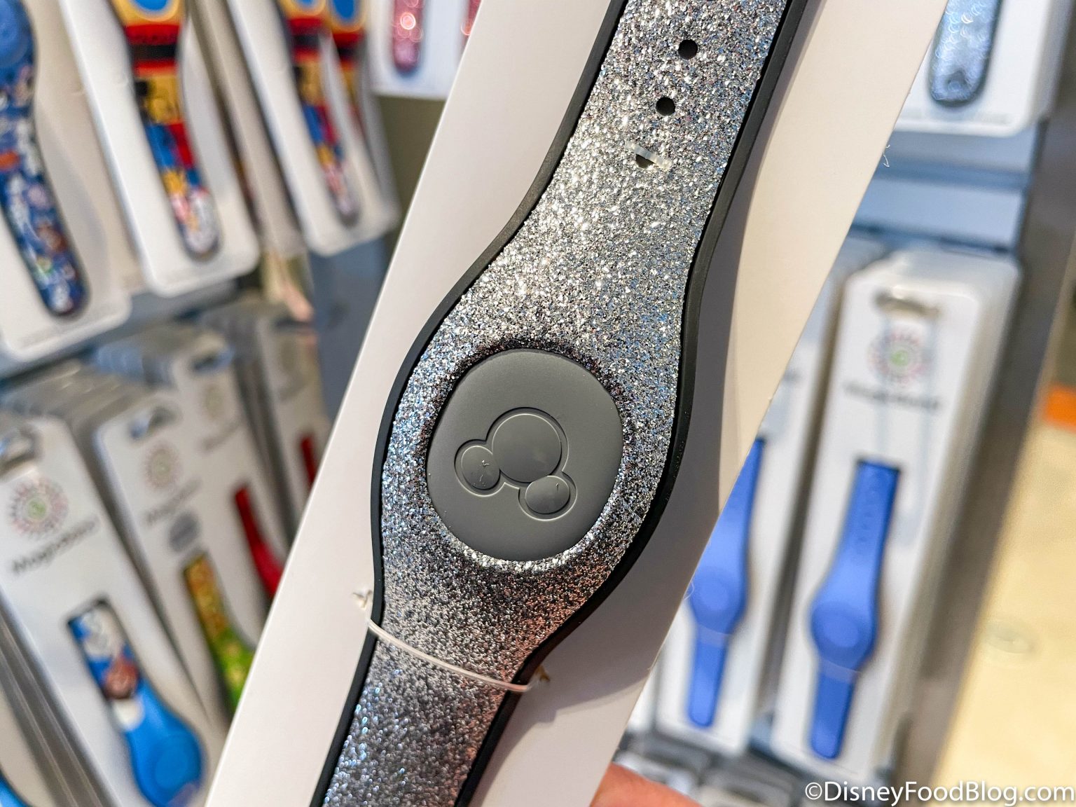 Are Glittery MagicBands the Next TREND in Disney World?! | the disney ...
