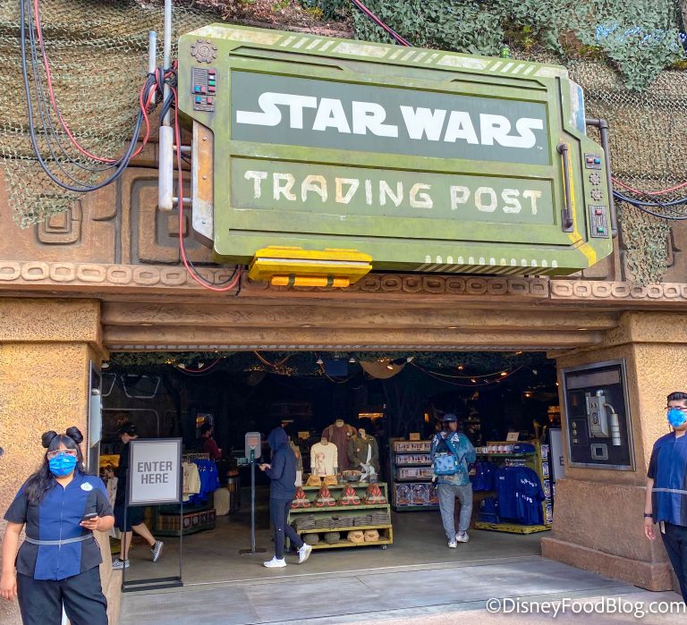 PHOTOS: We're Going INSIDE Disney's New Star Wars Store! | the disney ...