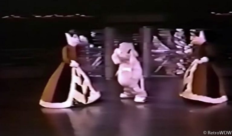 VIDEO! What Happens When You Mix Eeyore and Michael Jackson? This ...
