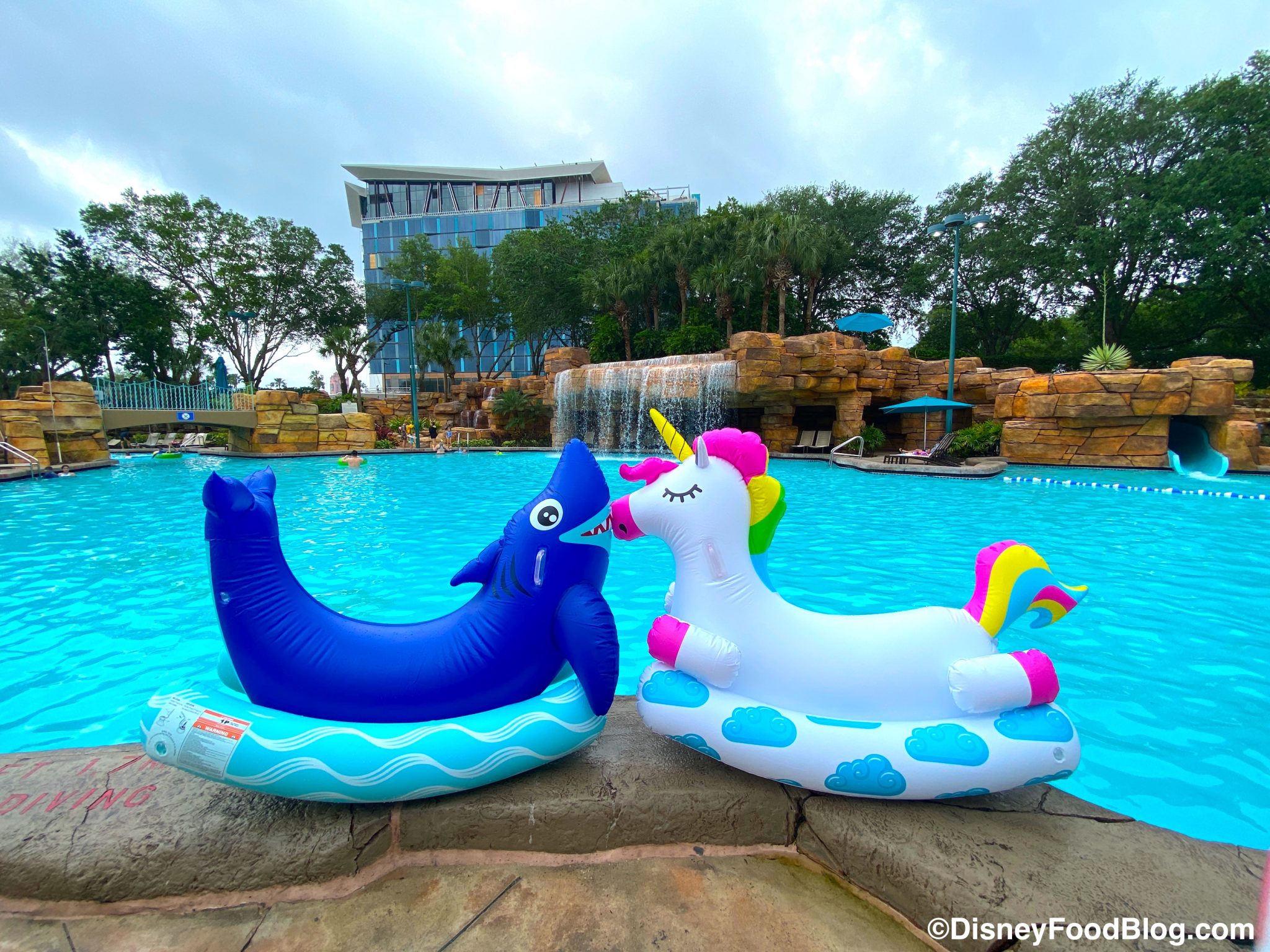 Our New Favorite Disney Couple is…a Pair of Pool Floaties?! | the ...