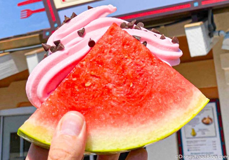 REVIEW: A Disneyland Caramel Apple Has A FUN Flavor Combo! | the disney ...