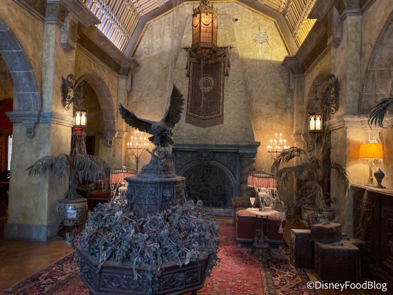 The BEST and WORST Lines to Be Stuck in at Disney World | the disney ...