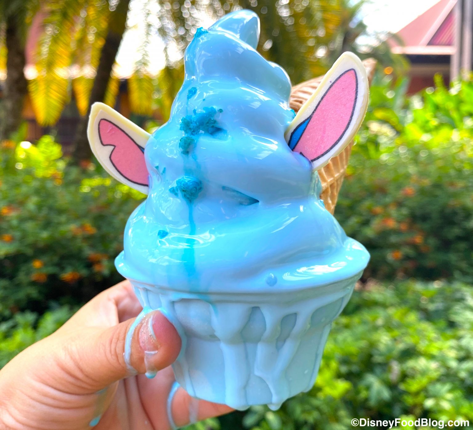 PHOTOS: Stitch Had a Glitch With This NEW Treat in Disney World | the ...