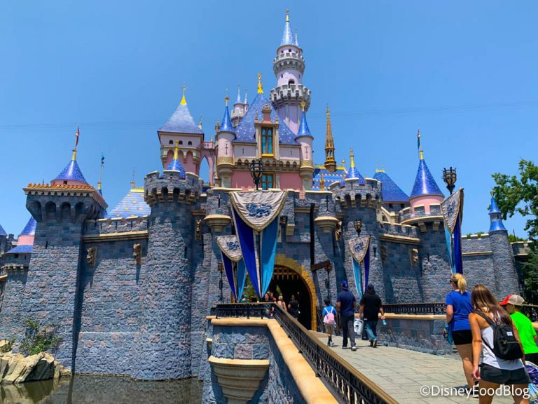 How to Use Disneyland's NEW Magic Key Pass System | the disney food blog