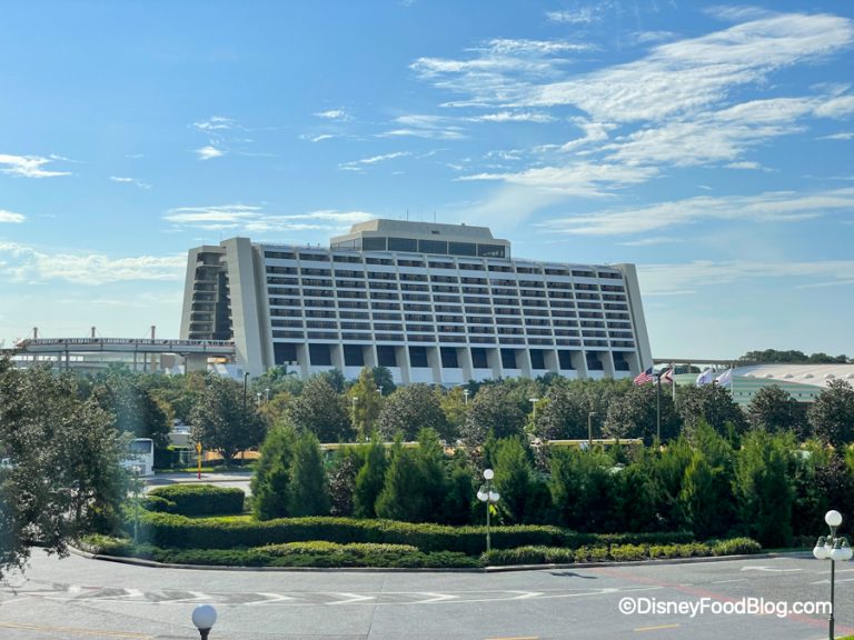 Full Room Tour: Go Inside the 'Incredibles' Rooms at Disney's ...