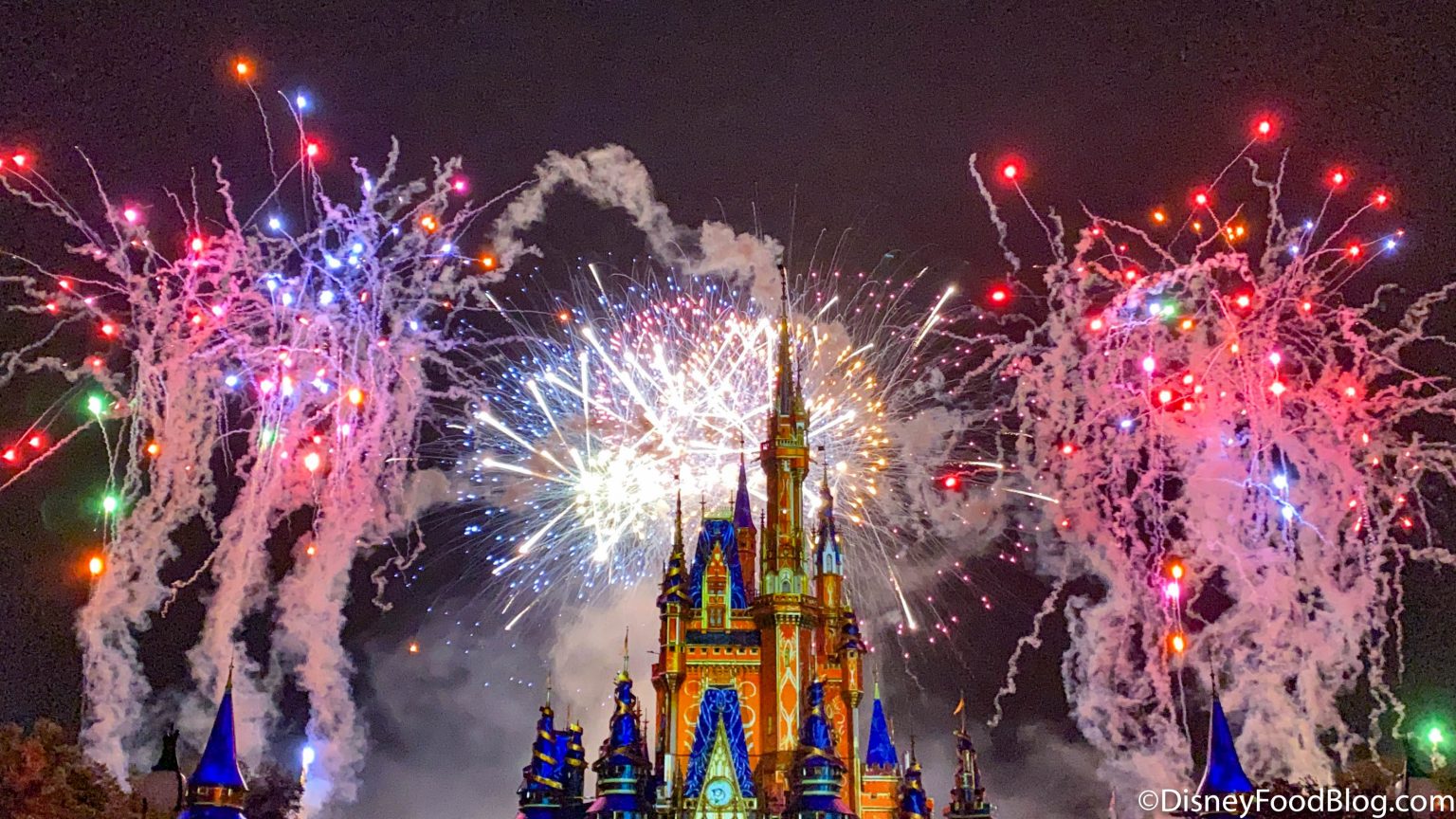 The BEST Restaurants for Fireworks Views In Disney World | the disney ...