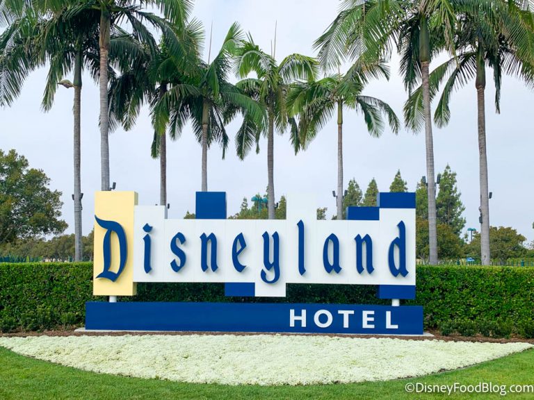 PHOTOS: Vertical Construction Has Begun on the Disneyland Hotel DVC ...