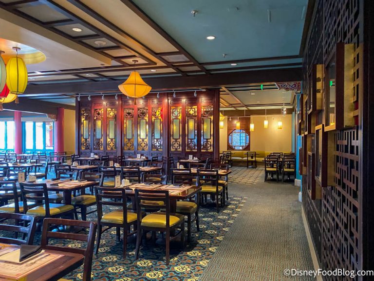 REVIEW: We Found Not 1, But 2(!!) Legit SPICY Foods at This Reopened ...