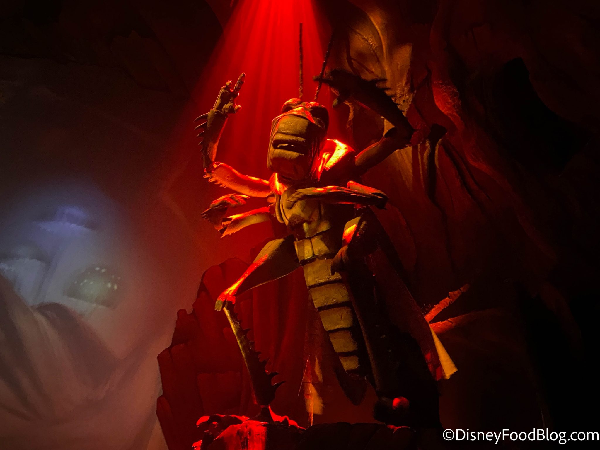 There's a MISSING Animatronic in Disney World 👀 | the disney food blog