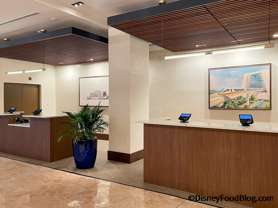 Construction Walls DOWN at Disney's Contemporary Resort — Here's What ...