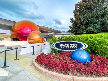 PHOTOS and REVIEW: We Ate EVERYTHING on the Dinner Menu at Space 220 in ...